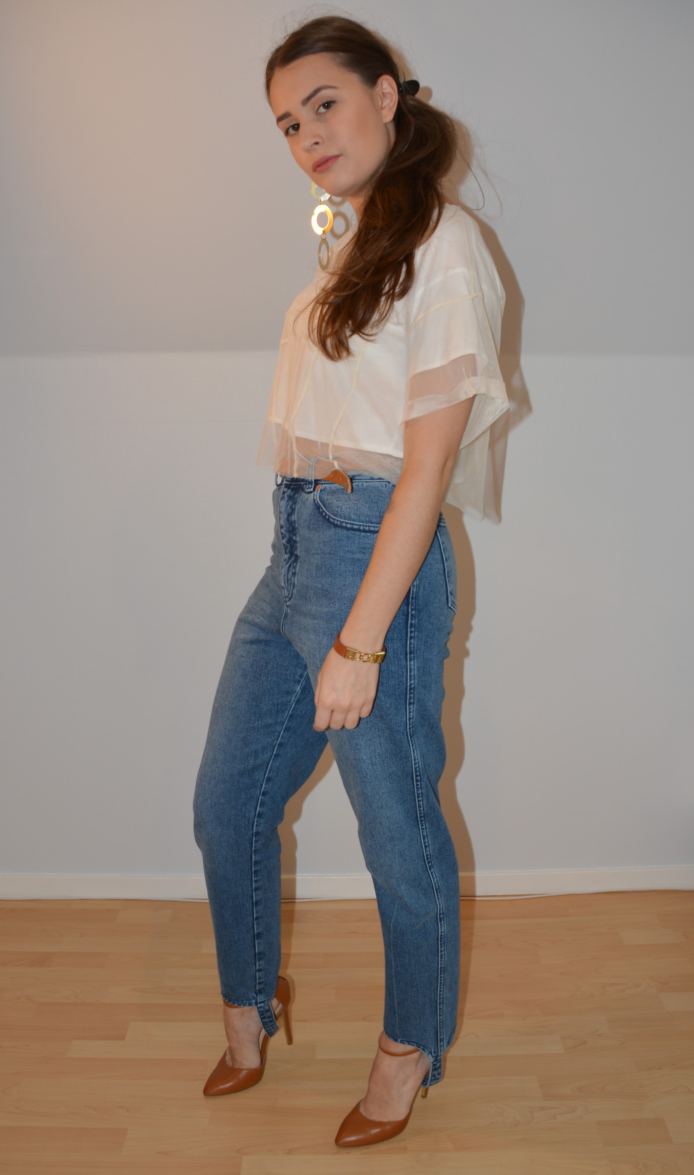 Stirrups: One Of The Biggest Trends This Season - fashionpsychic